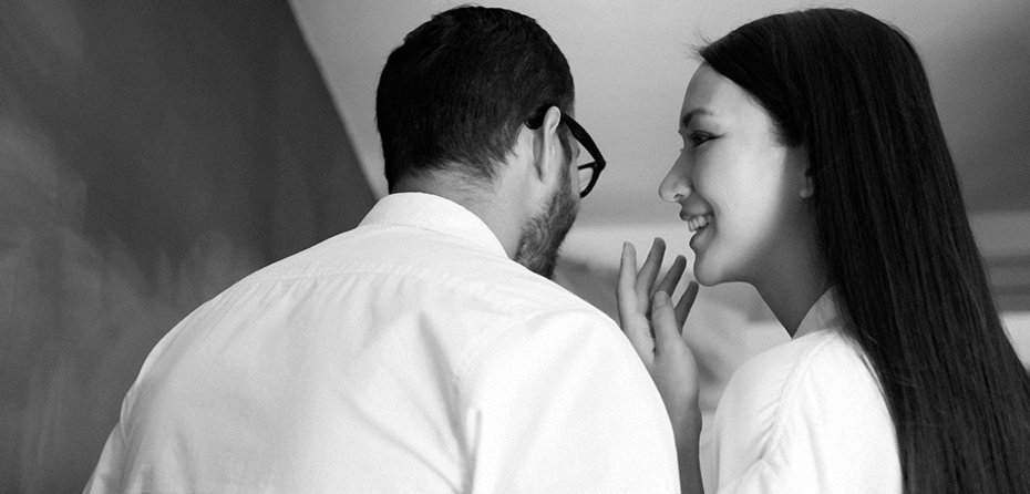 Spreading Positive Gossip: The Power of Third-Party Praise